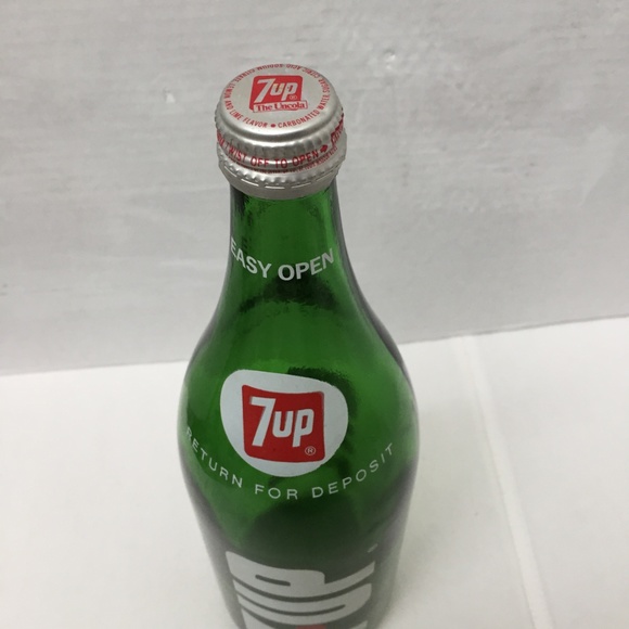 7up | Accents | 7up 32oz Vintage Glass Bottle Home Decor | Poshmark